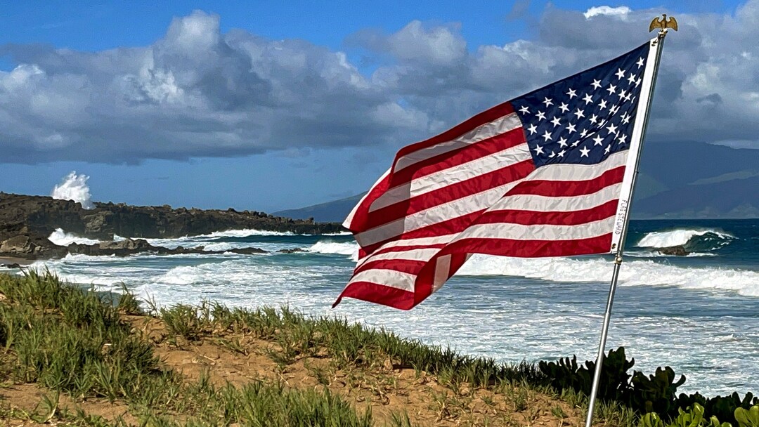 U.S. Flag Photos You'll Love maui - Etsy