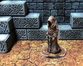 Dnd Dungeon Prisoner Villager Terrain Miniatures RPG Warhammer | Etsy