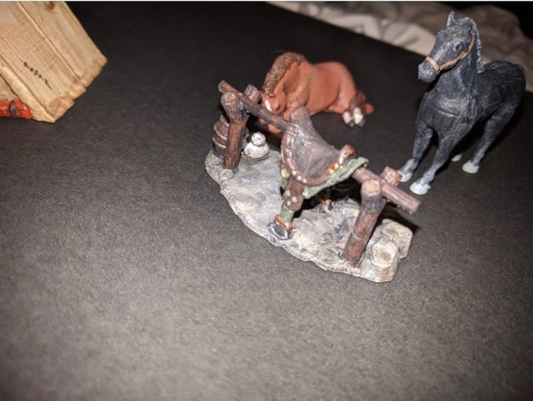 Dnd Horse Tether Hitching Post Rail Stable Camp Town Tabletop Scatter ...