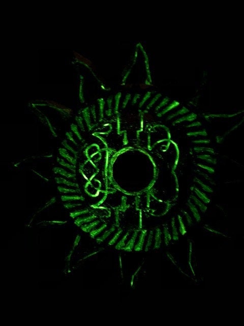 Holy Symbol of Ravenkind Amulet Symbol Prop Replica Ravenloft | Etsy