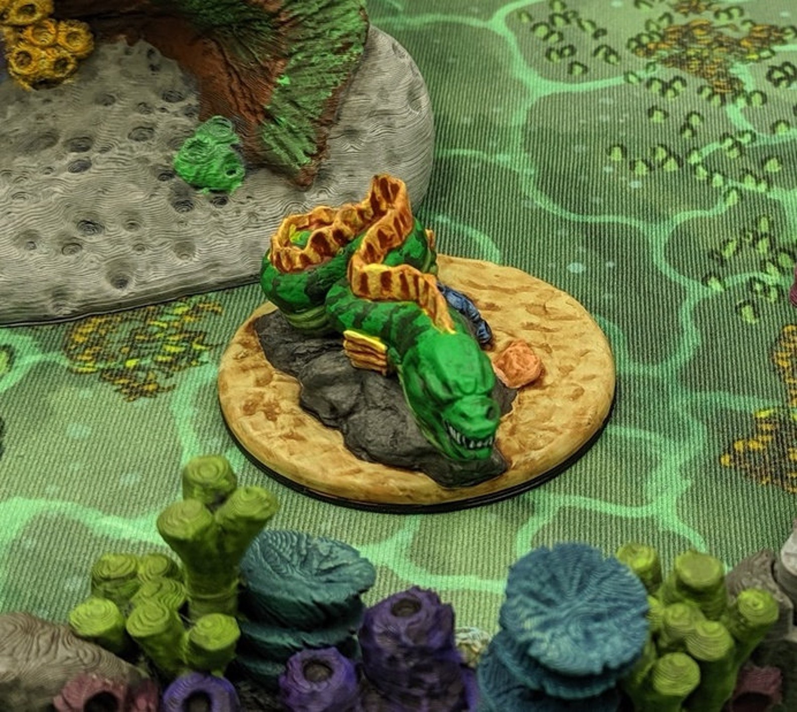 Dnd Giant Eel Electric Sea Serpent Creatures Miniature - Etsy