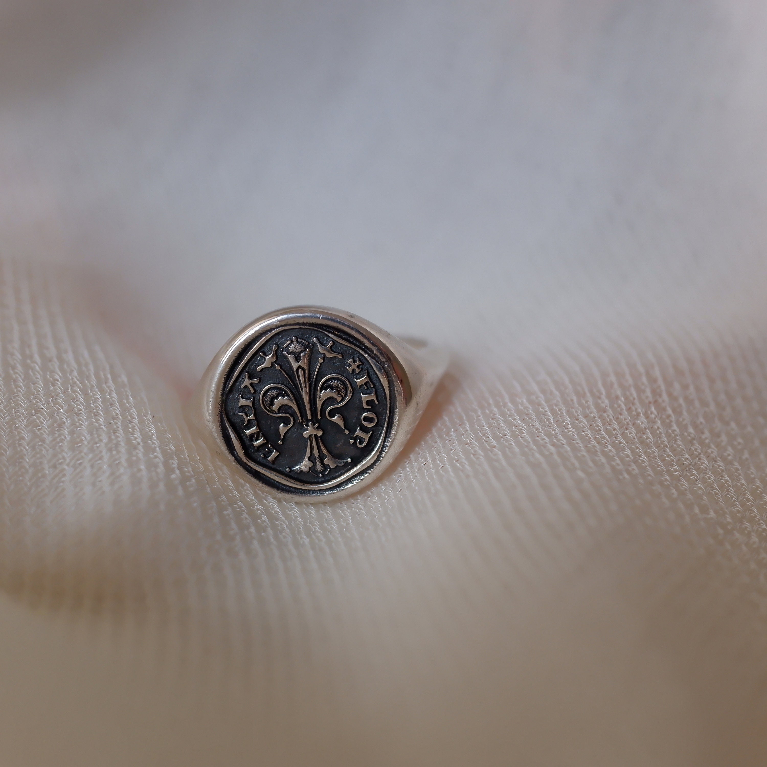 Signet Ring Fiorino Florentine Lily in 925 Sterling Silver, Burnished ...