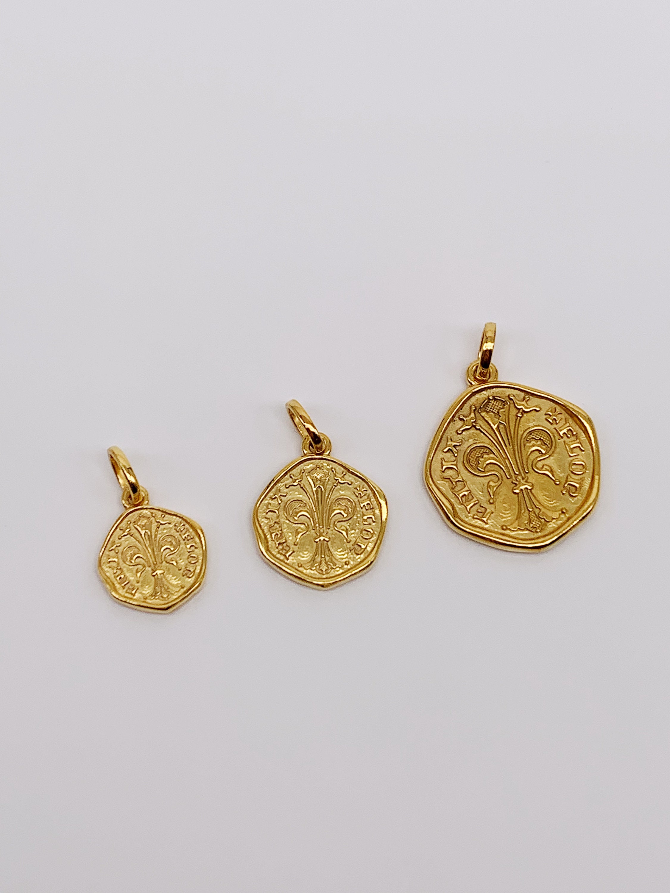 Florin of Florence Lucky Coin Pendant Talisman in 18kt Gold - Etsy