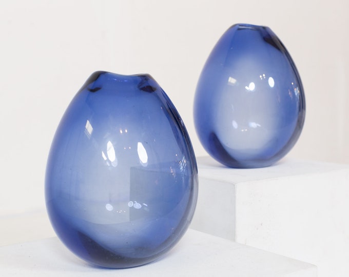 Modern Gradient Water Drop Glass Vase / Organic Hand Blown Glass Vase ...