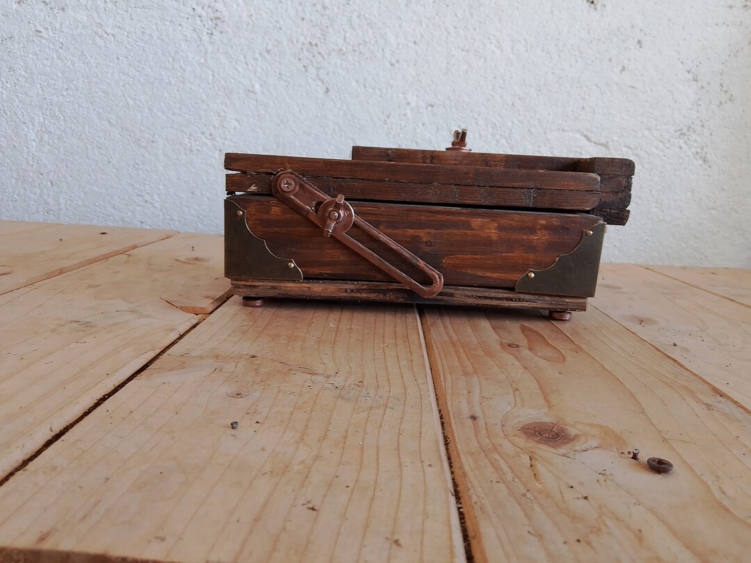 Mini Wooden Box for Artists, Handmade Mini Wooden Pochade Box - Etsy