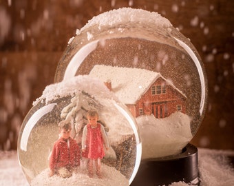 Friends Snow Globe - Etsy