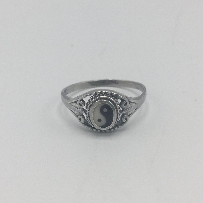 Ying Yang Vintage Ring - Etsy