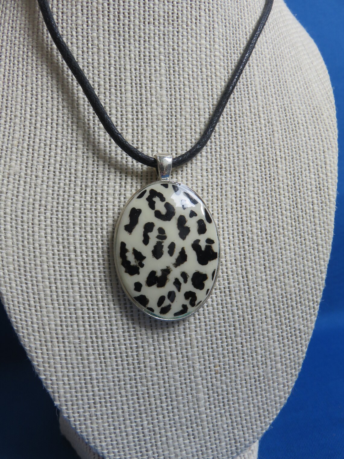 African Ethnic Jewelry Ostrich Egg Shell Pendant Necklace From Namibia ...