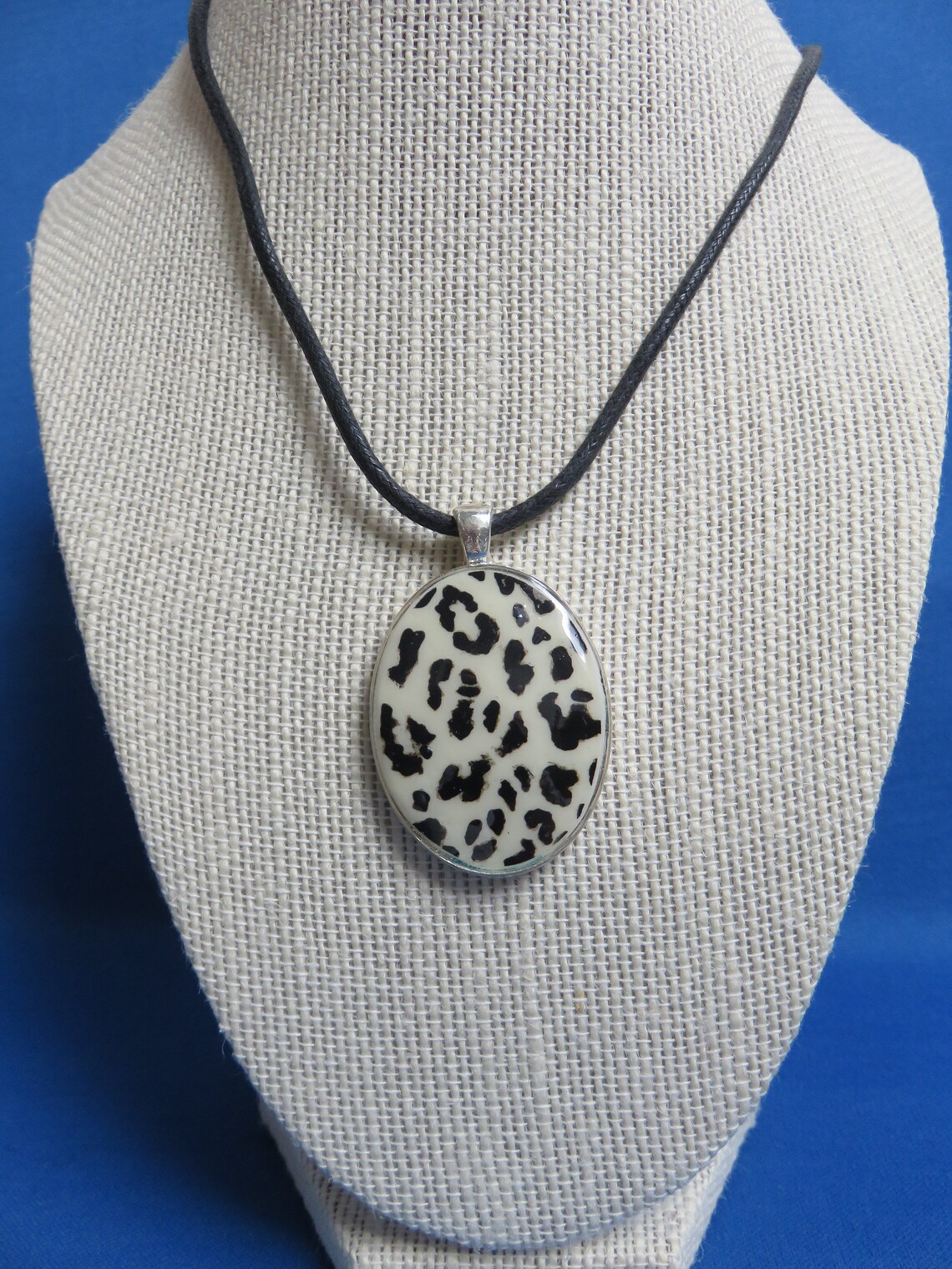 African Ethnic Jewelry Ostrich Egg Shell Pendant Necklace From Namibia ...