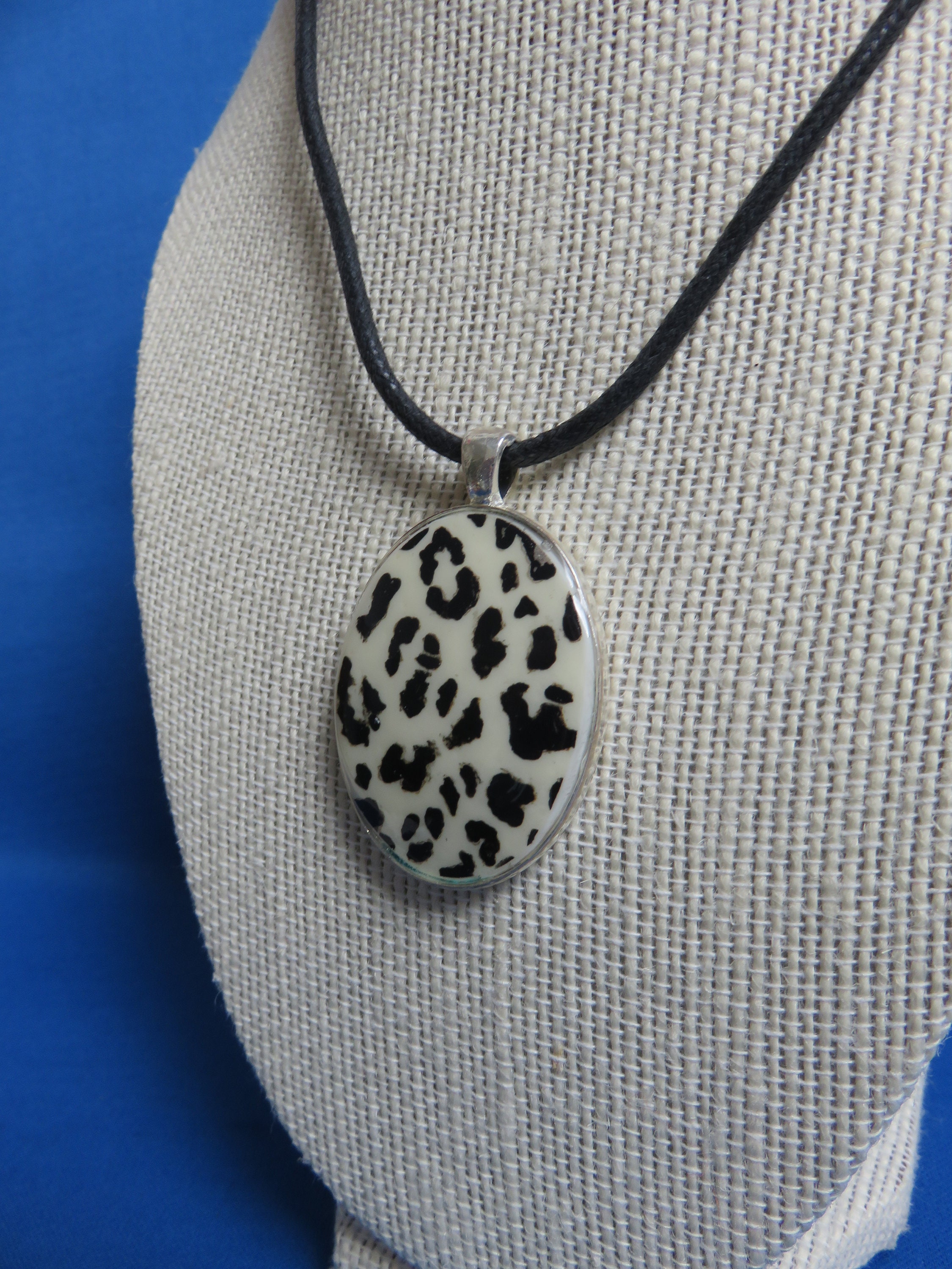 African Ethnic Jewelry Ostrich Egg Shell Pendant Necklace From Namibia ...