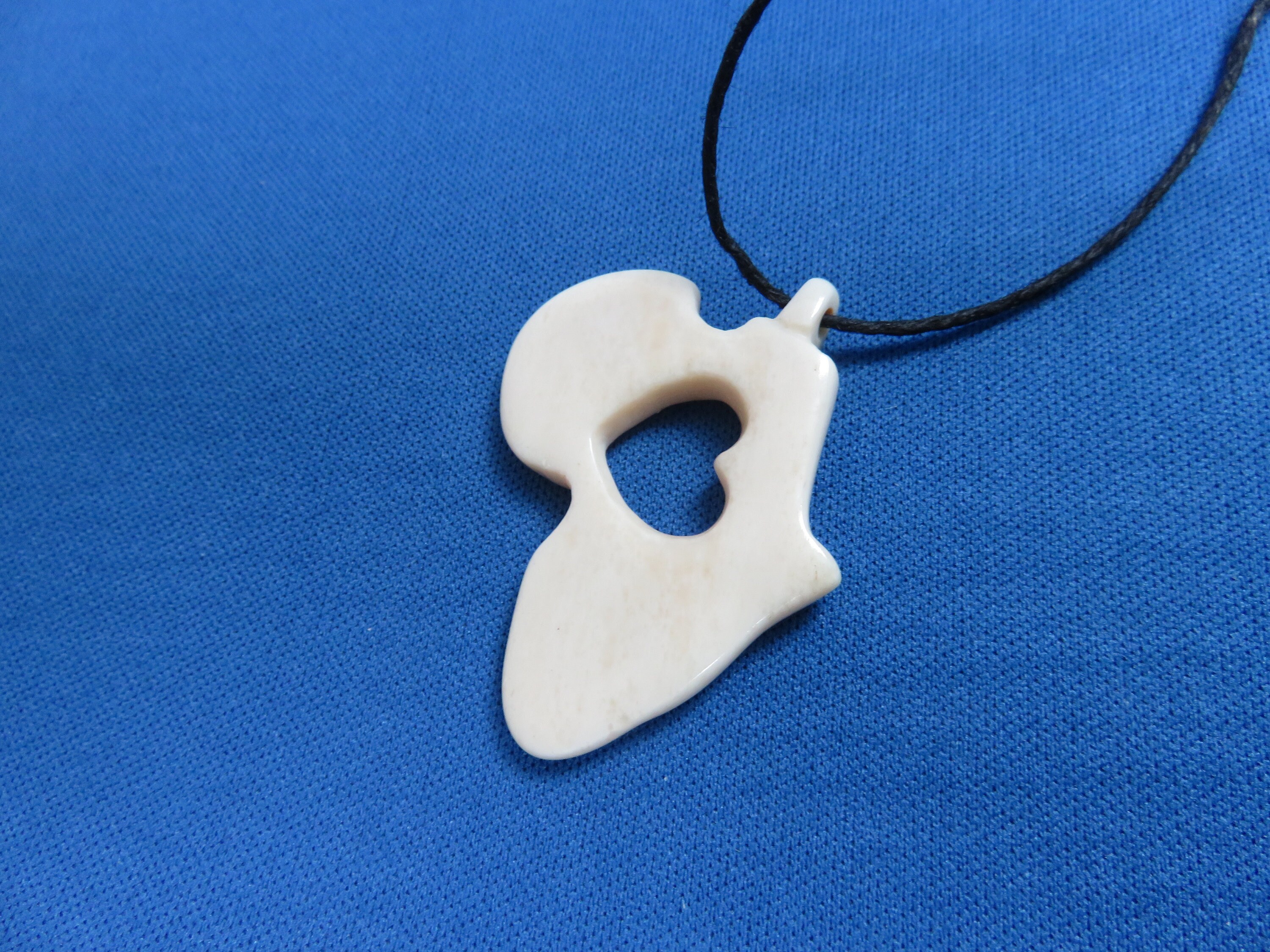 African Art Ethnic Jewelry Shona Carving Polished COW BONE AFRICA Map E ...