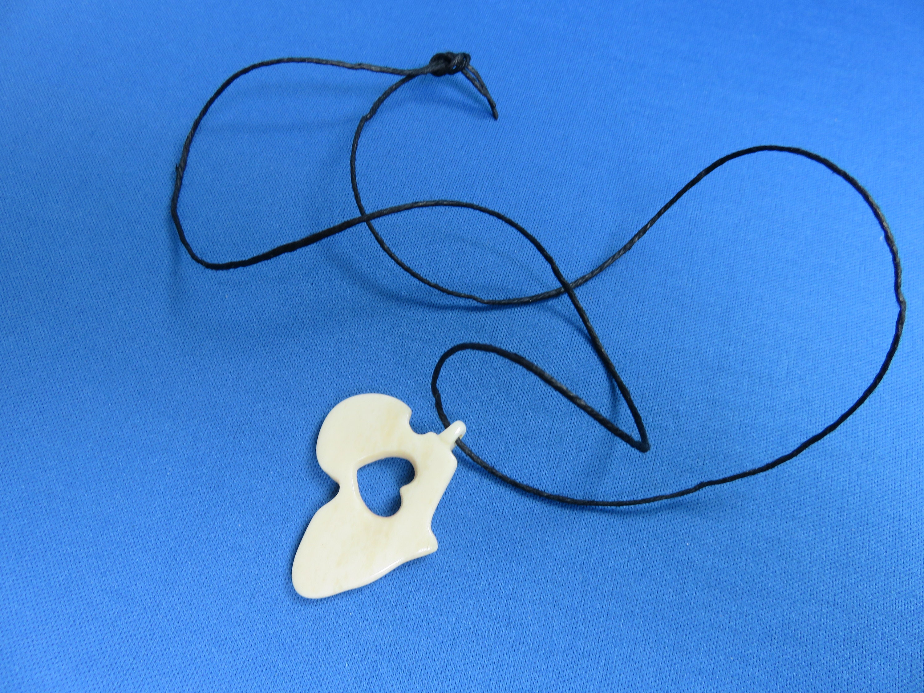 African Art Ethnic Jewelry Shona Carving Polished COW BONE AFRICA Map E ...