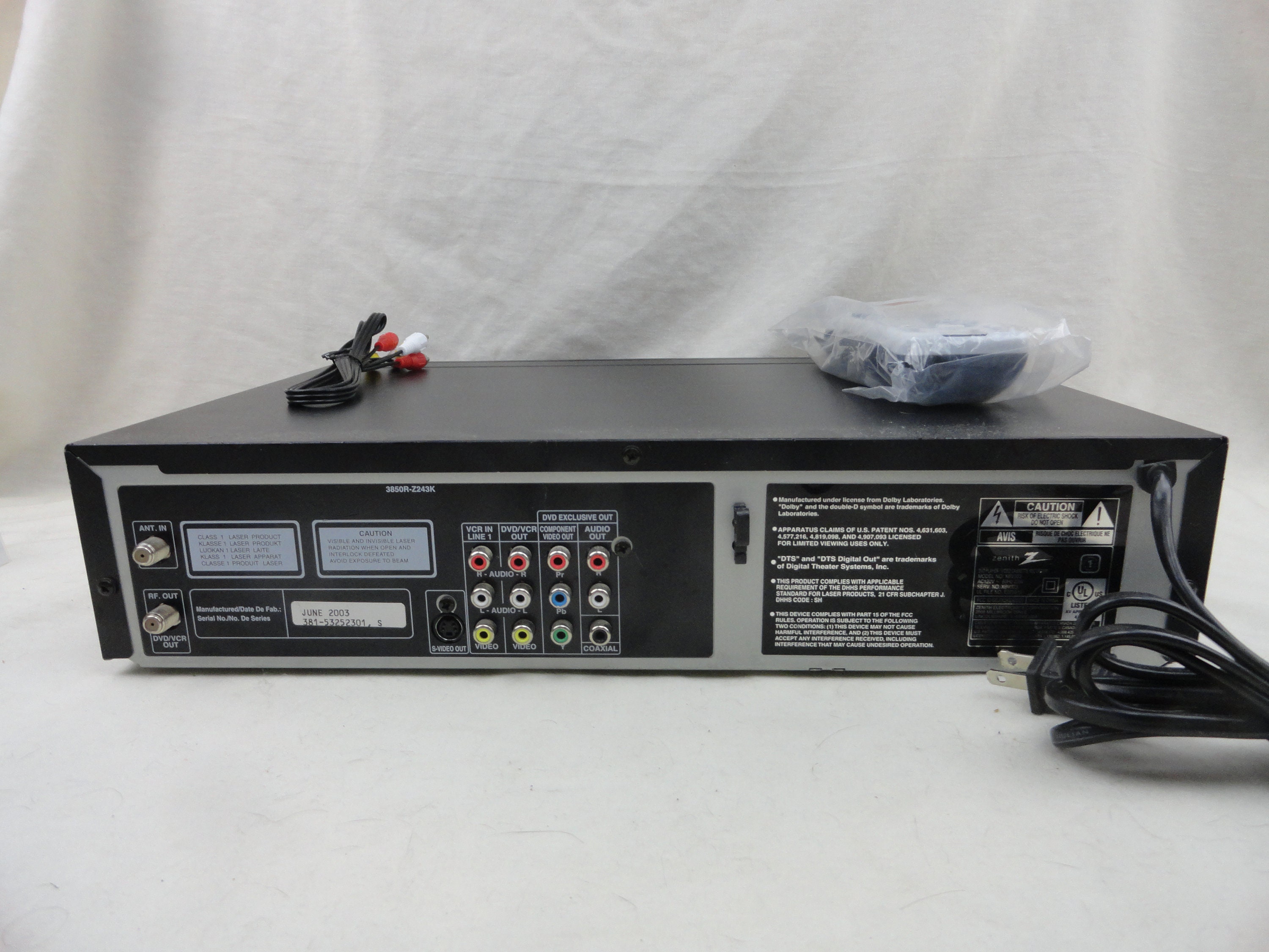 Zenith XBV323 DVD VCR Dual Double Deck Combo With Universal Remote and ...
