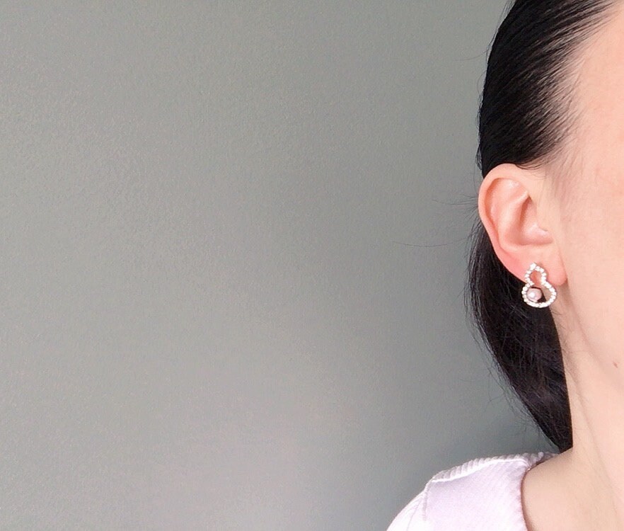 Invisible clip on earrings Diamond-Designed Gourd Pearl | Etsy