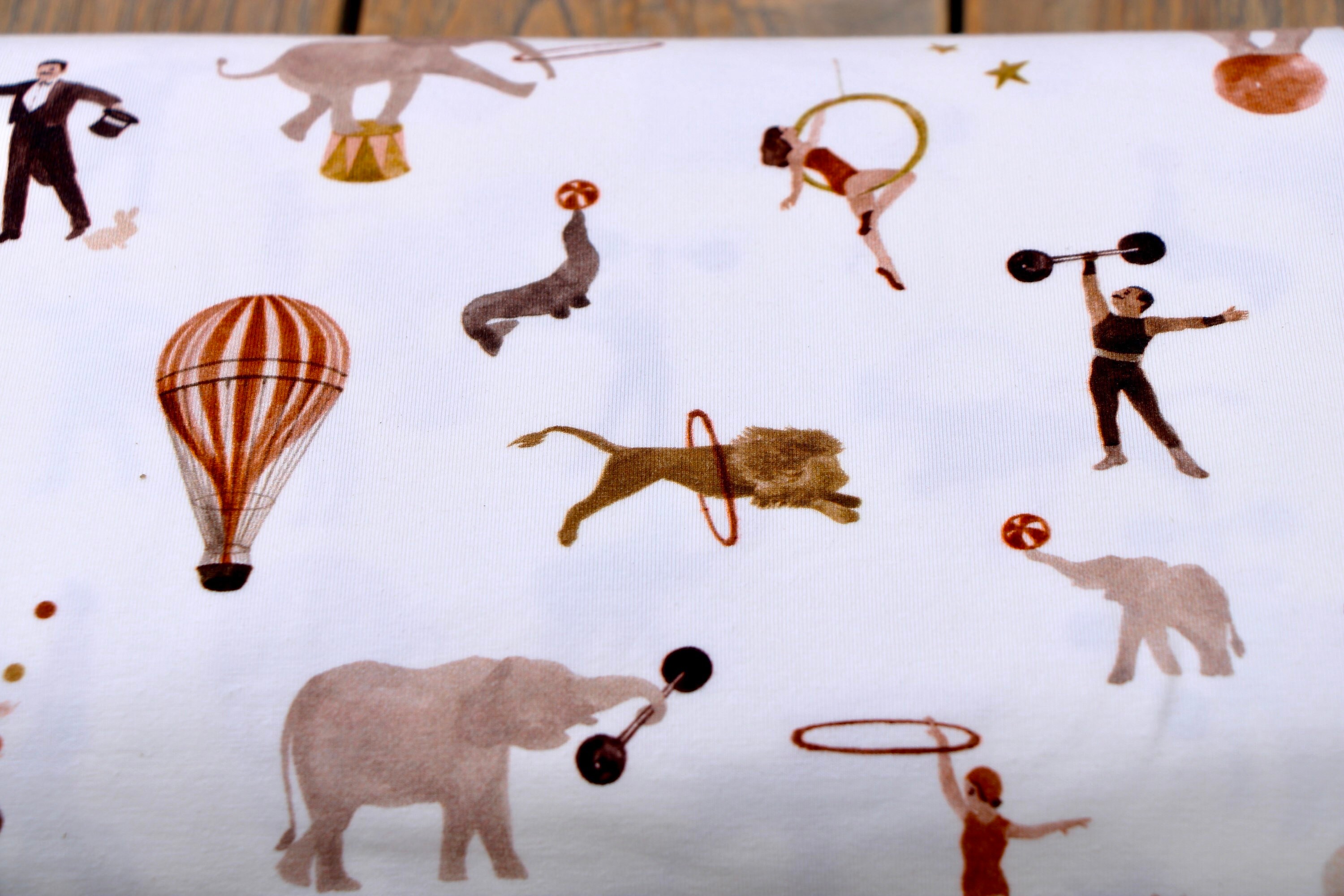 Fabric Jersey Circus Circus Family Fabrics Visual Arts Dyeing & Batik ...