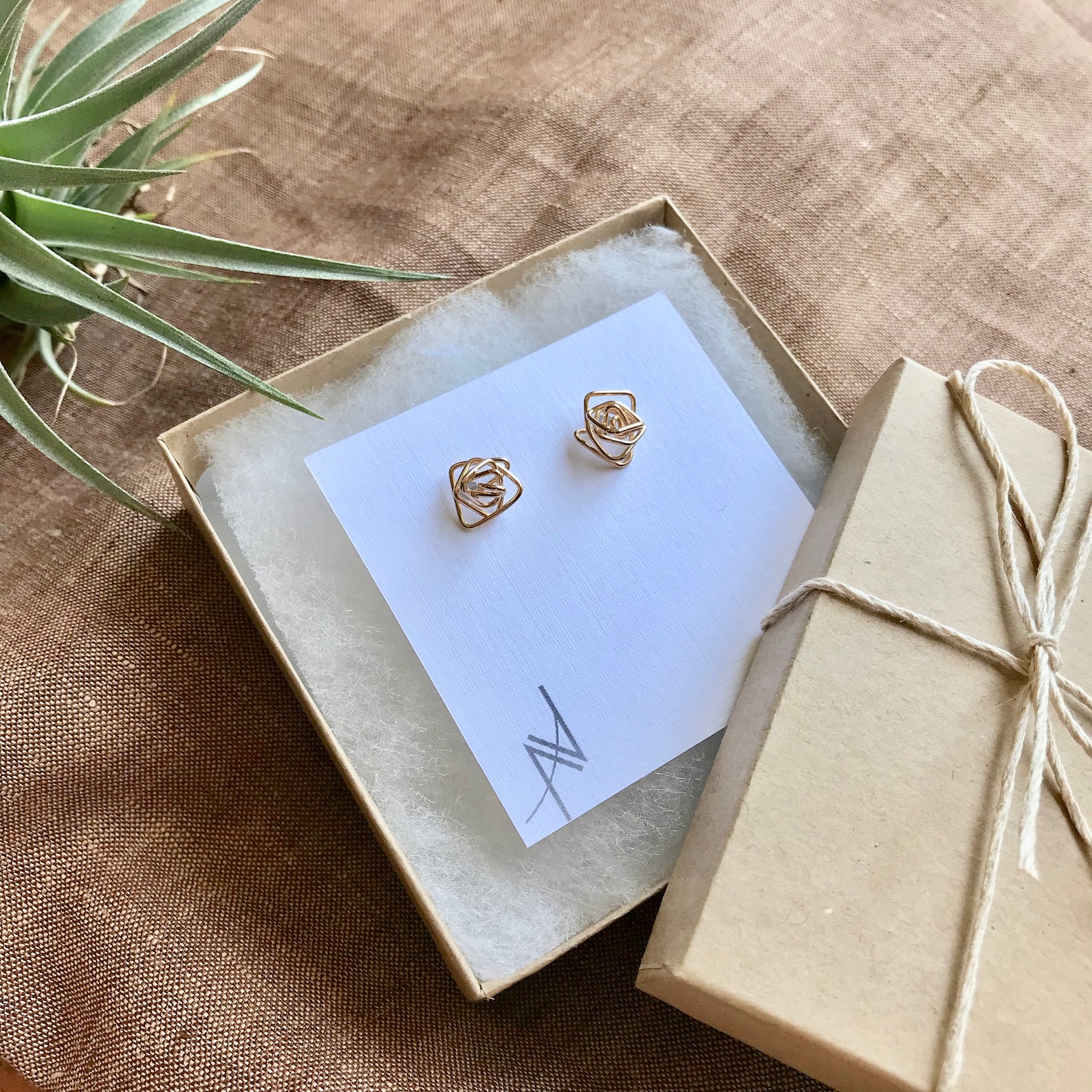 Hope Stud Earrings // Minimalist // Geometric // Modern // - Etsy