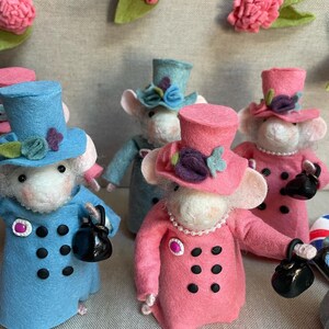 Queen Mouse Needle Felt Mouse Dolls House Cake Topper - Etsy