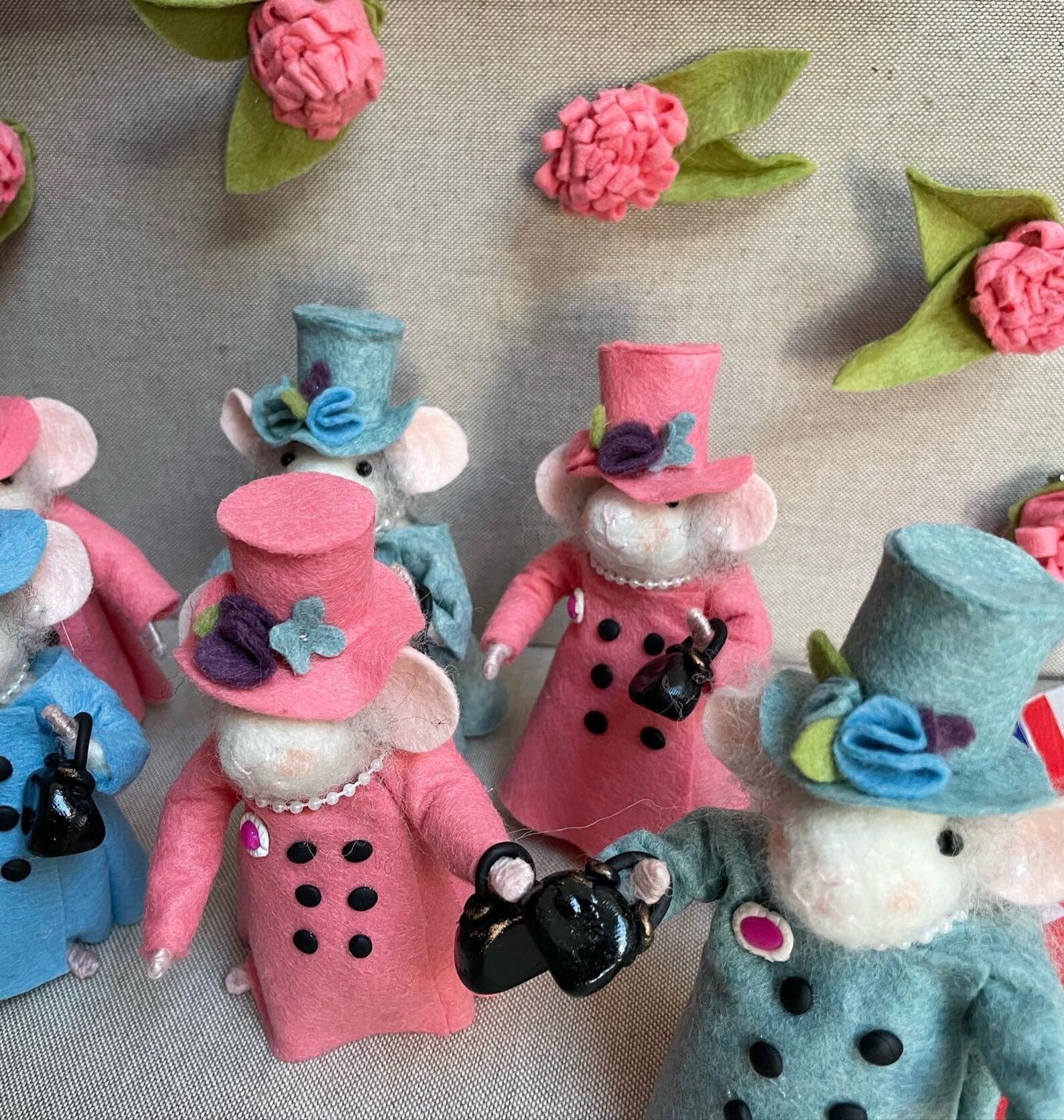 Queen Mouse Needle Felt Mouse Dolls House Cake Topper - Etsy