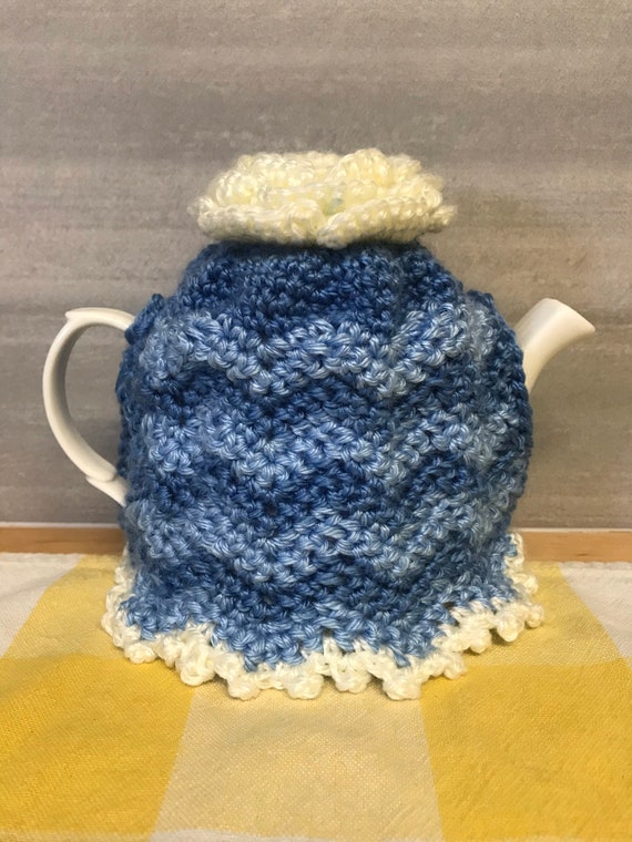 Small tea cosy by Maurstyle | Etsy