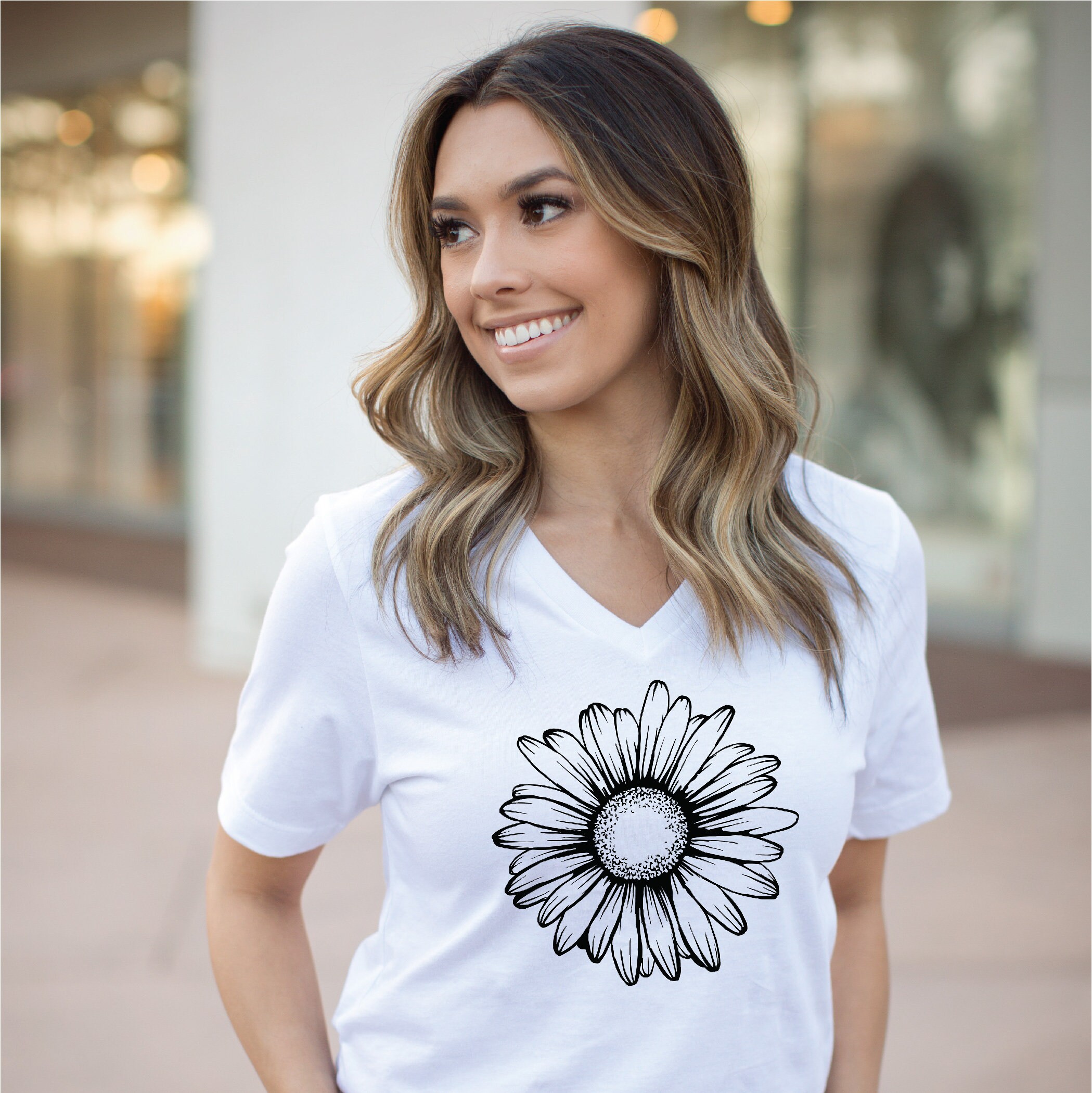 Daisy Tee - Unisex V-neck T-shirt | Daisy Shirt | Wildflower Shirt ...