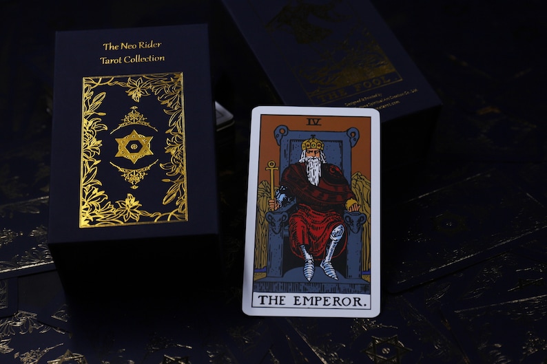 The Neo Rider Tarot Collection - the Royal Deck , 78 Tarot Decks ...