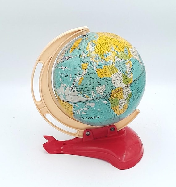 Planet Earth In French