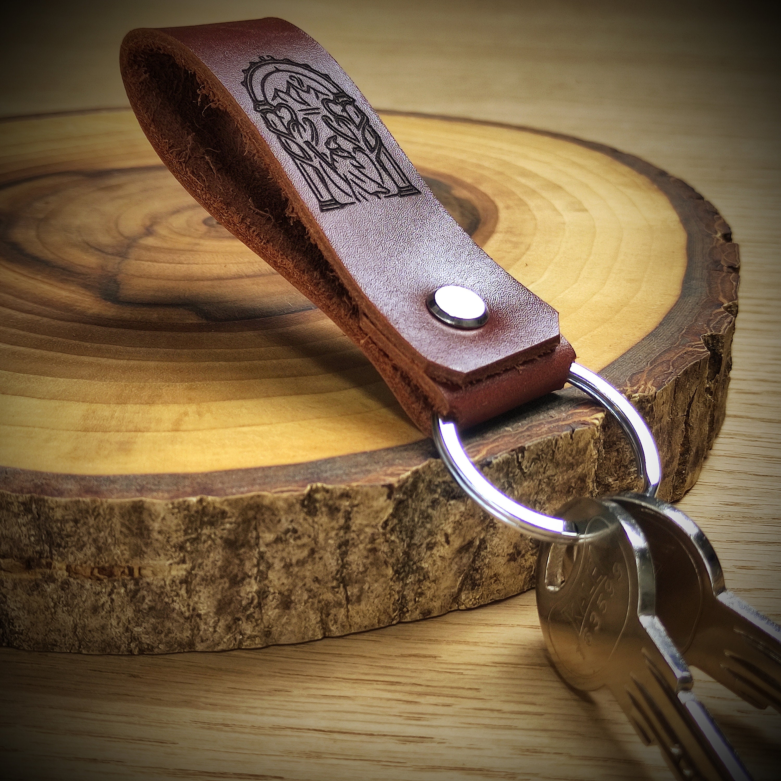 The Doors of Durin Leather Keychain, LOTR Key Holder - Etsy