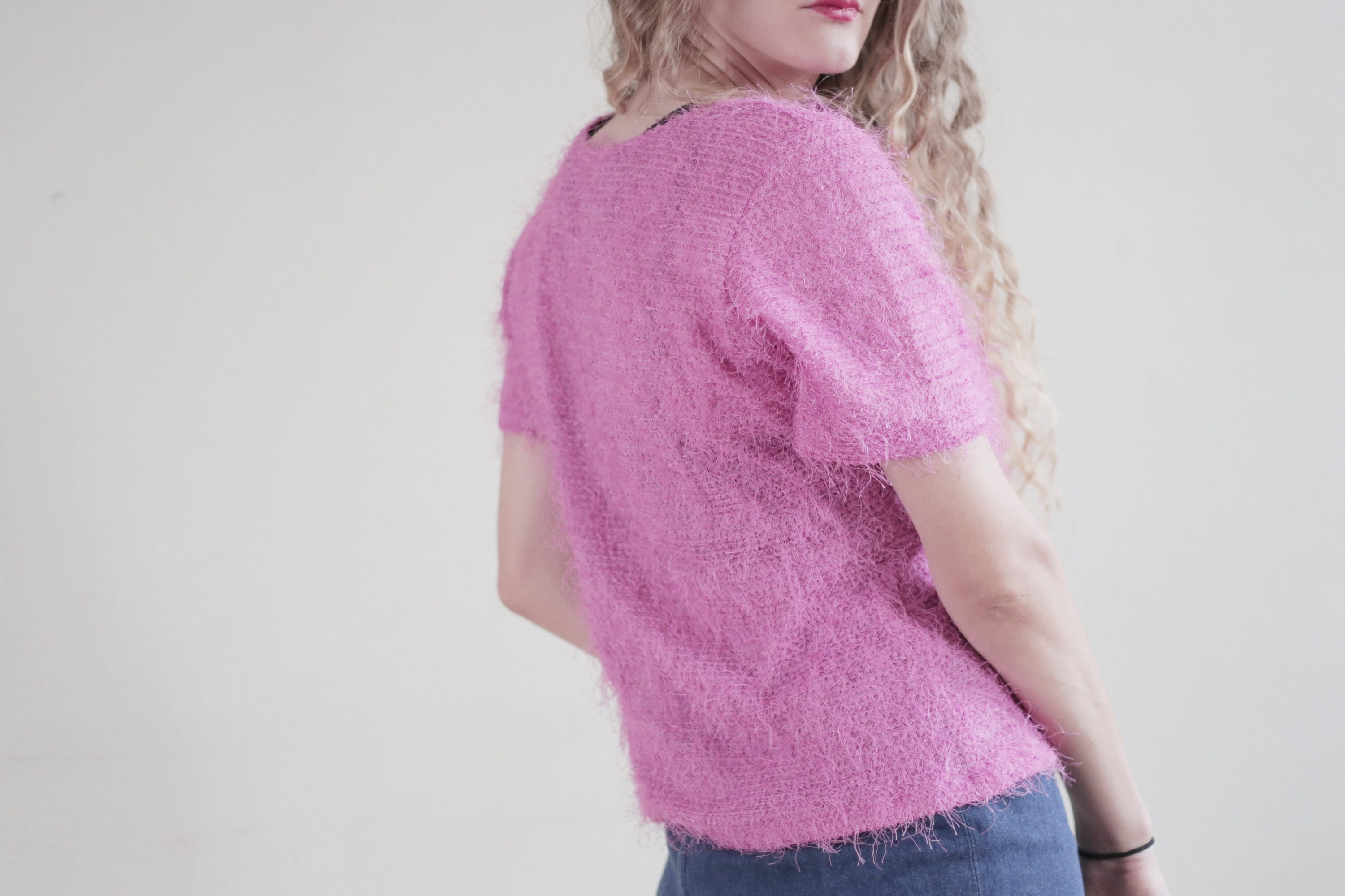 Vintage FLUFFY SHIRT Pink Retro Round Neck Short Sleeved Tee 80s Soft ...