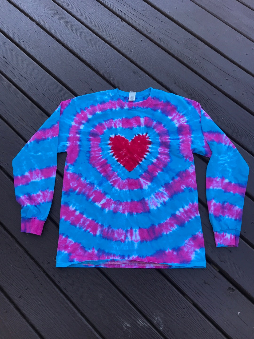 Tie Dye Heart T-shirt - Etsy