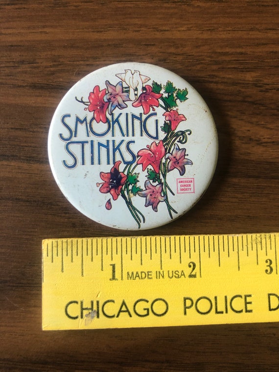 Vintage Smoking Stinks Pin/Button - Gem