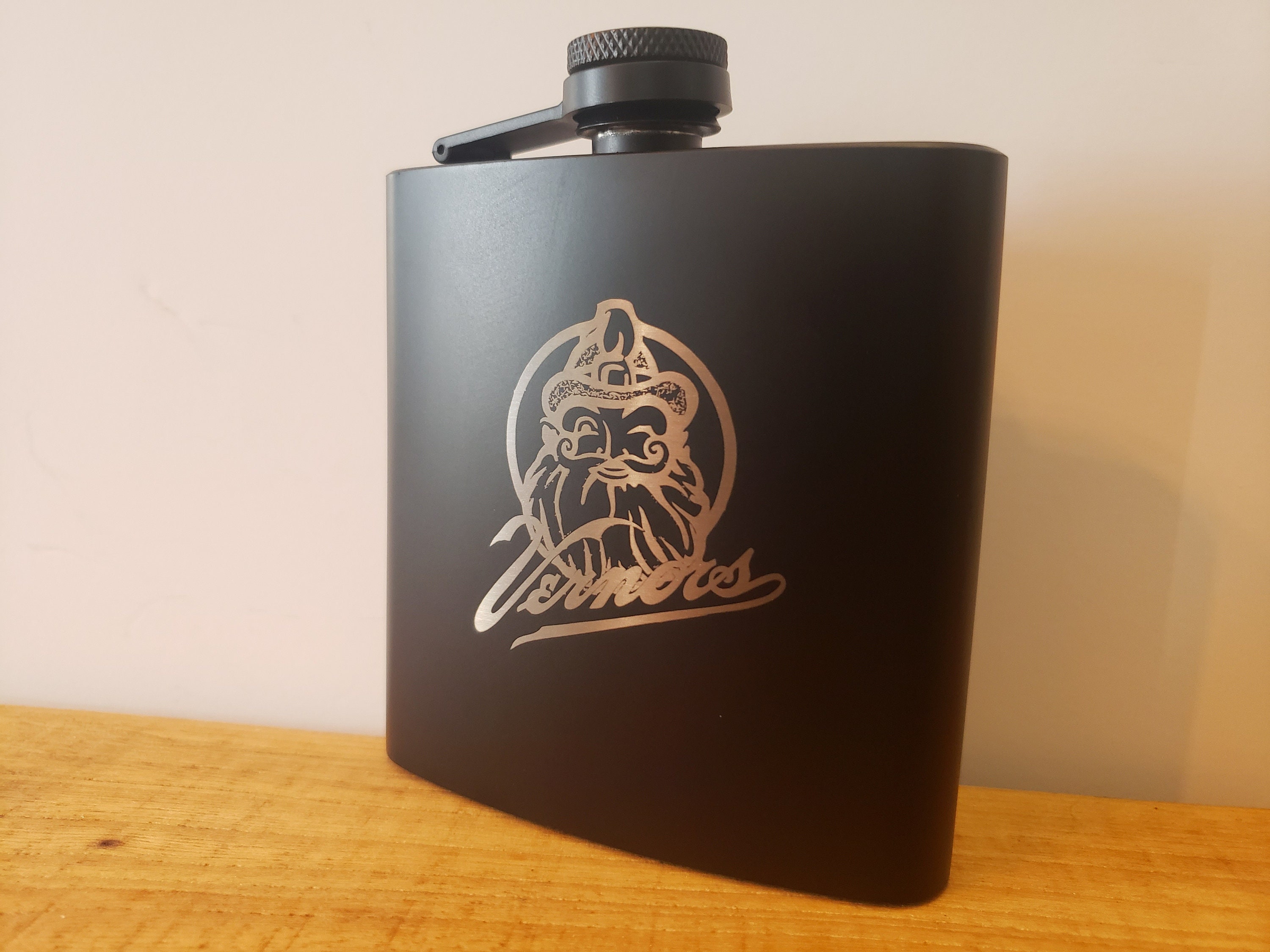 Vernor's Ginger Ale Circle Gnome Logo laser Engraved | Etsy