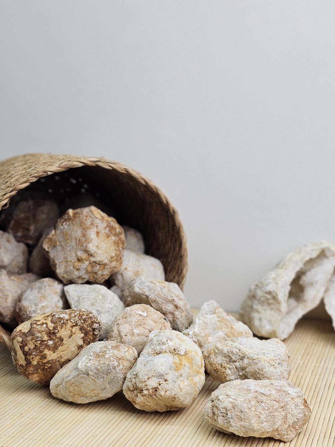 Natural Unbroken Crystal Geode 100-200 G Size | Calcite Geode From ...