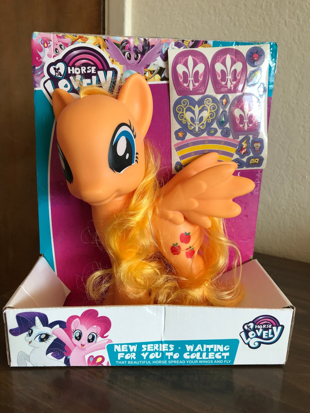 My Little Pony Applejack Pegasus Doll: G4 Fakie, NRFB - Etsy