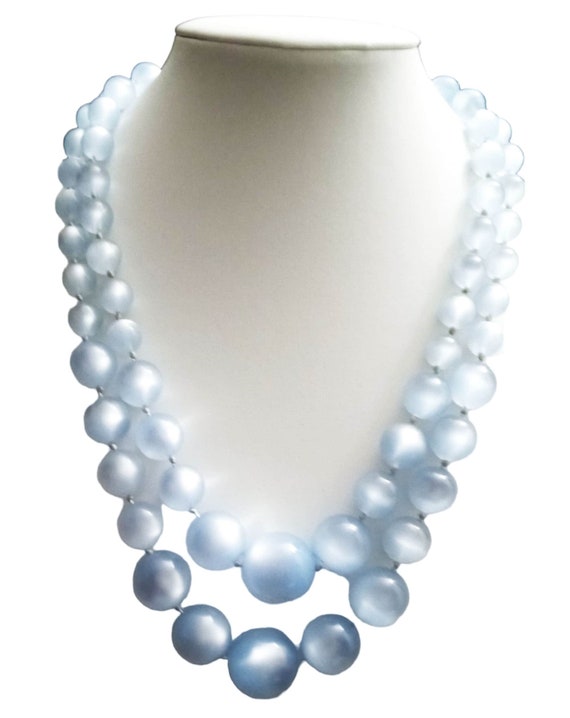 True vintage vintage lucite - Gem