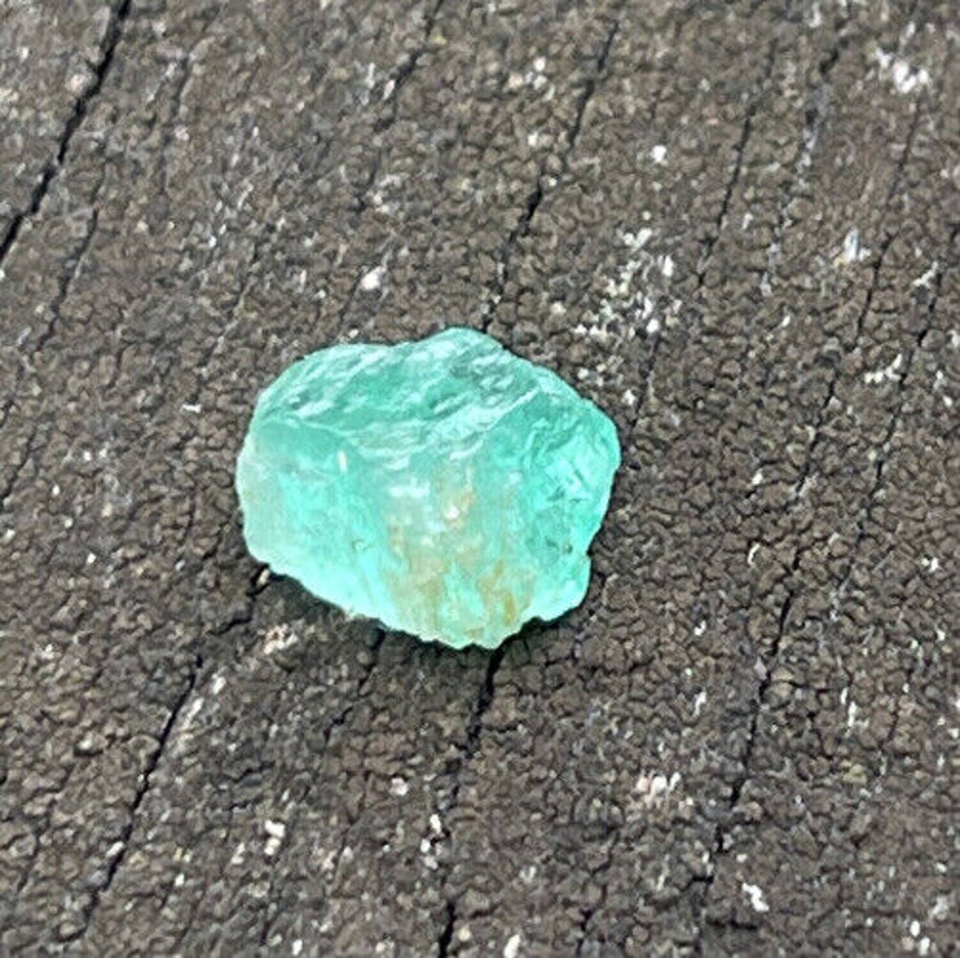 Emerald .9 Ct Raw Emerald Specimen Rough Loose Crystal From - Etsy