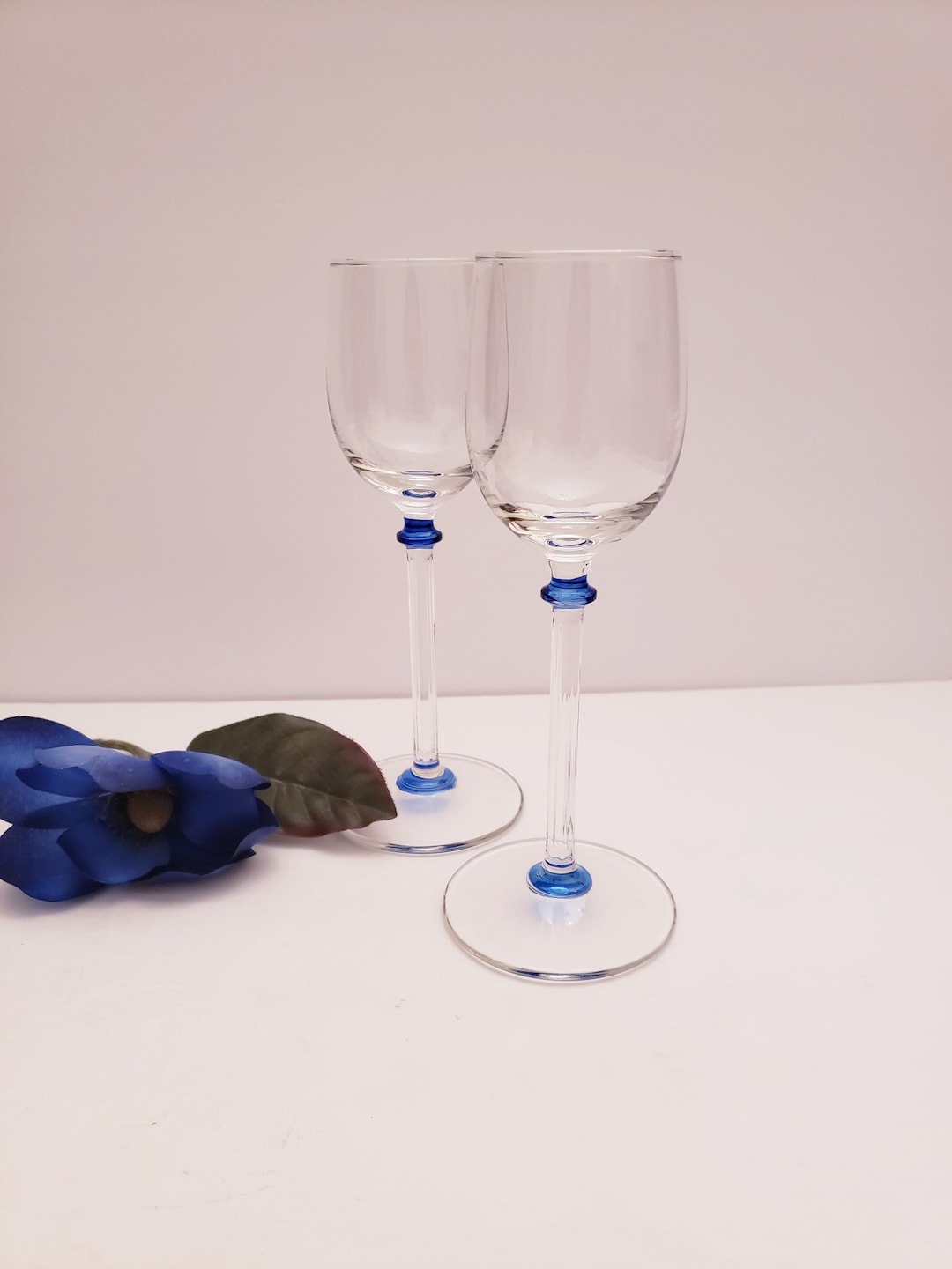 Christallairie Fumo Crystal Wine Glasses: Blue Accent Stem, Set of 2 - Etsy