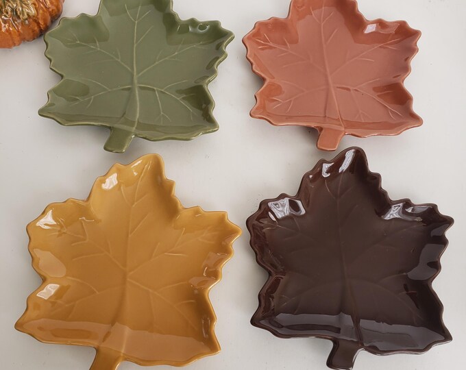 Signature Home Styles Leaf Shaped Plates, Choice of Color: Gold, Brown ...