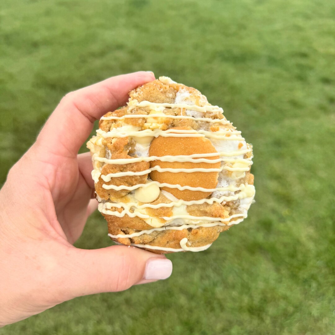 Banana Pudding Viral Cookie | Bakery Style Cookie Recipe Digital ...