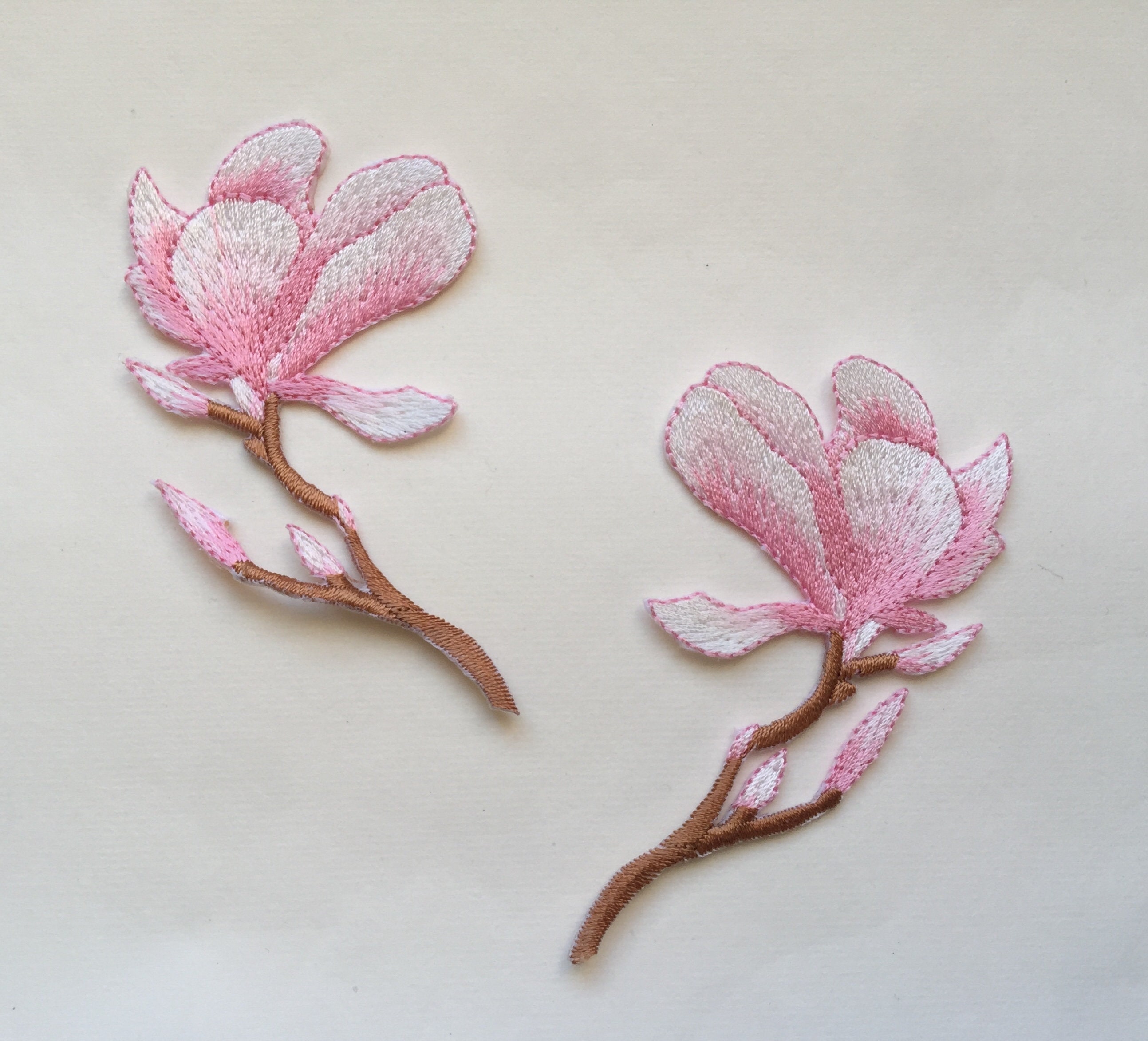 Pink Magnolia Flower Embroidered Patch: Iron/sew on Appliqué (4.5cm X 8 ...