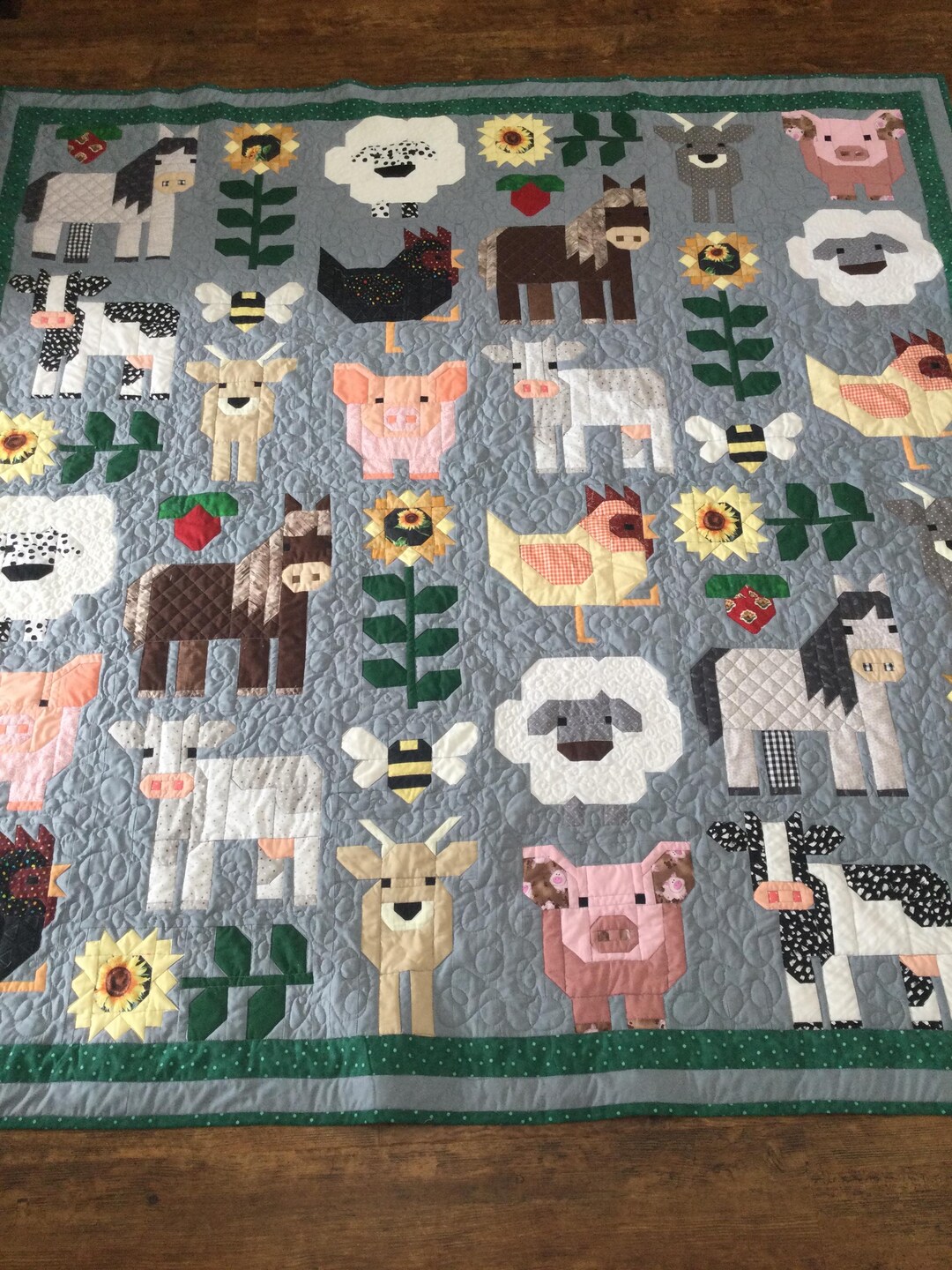 Fab Farm Quilt . - Etsy