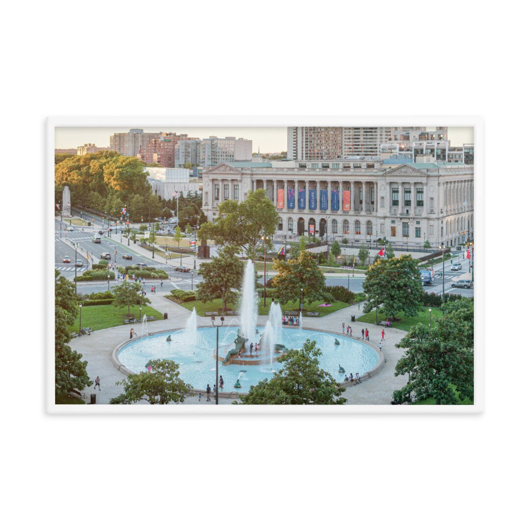 Philadelphia Logan Square Print. Wall Art of Downtown Philly. - Etsy