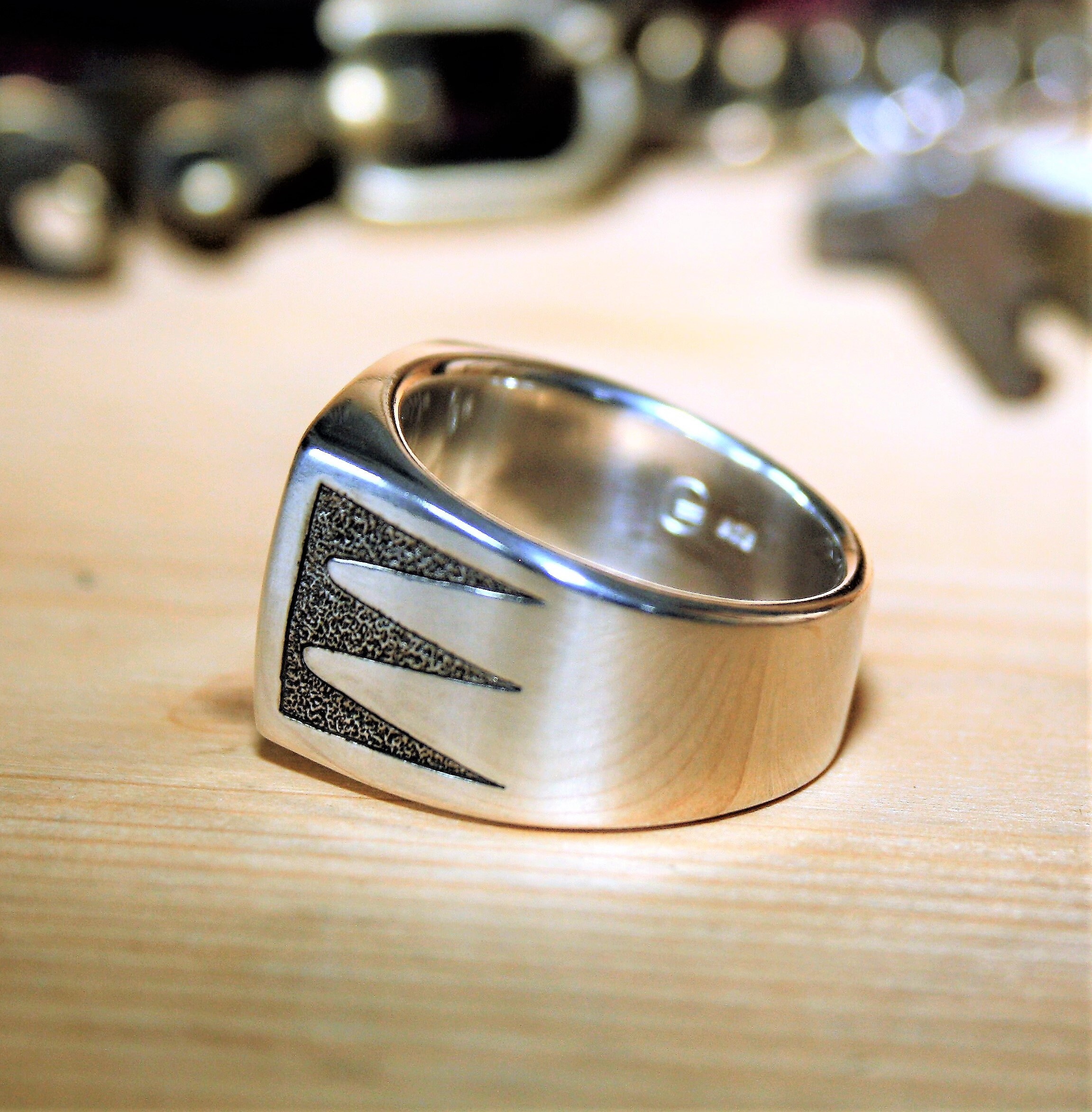 V8 Scallops Ring in 925 Silver Hot Rod Heavy Solid Signet Ring Classic ...