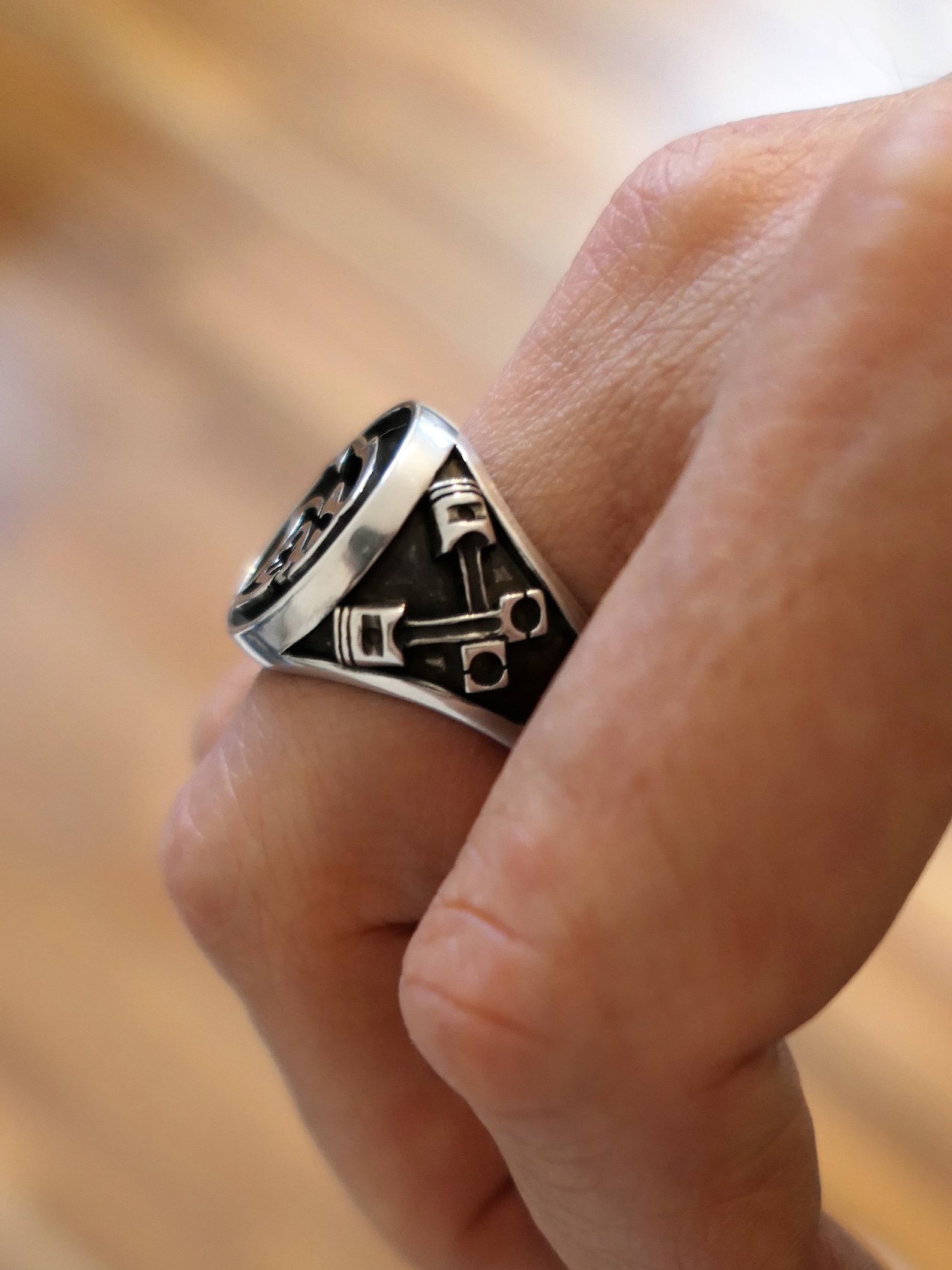 Dodge Ring Challenger SRT Hellcat Demon in Silver American Sports Car ...