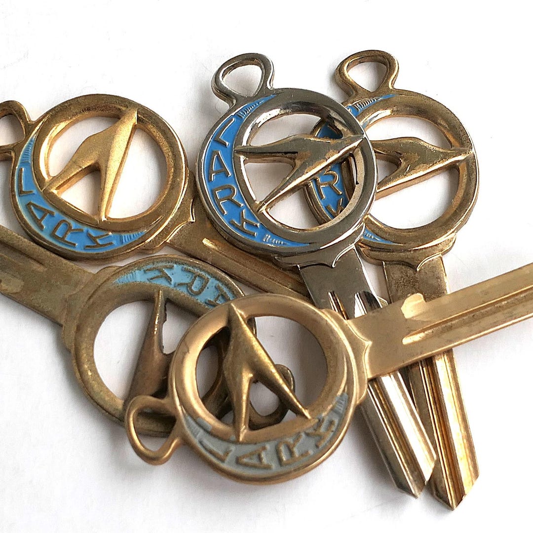 Vintage Studebaker Key Blank Old Car Keys Muscle Car Accessories ...