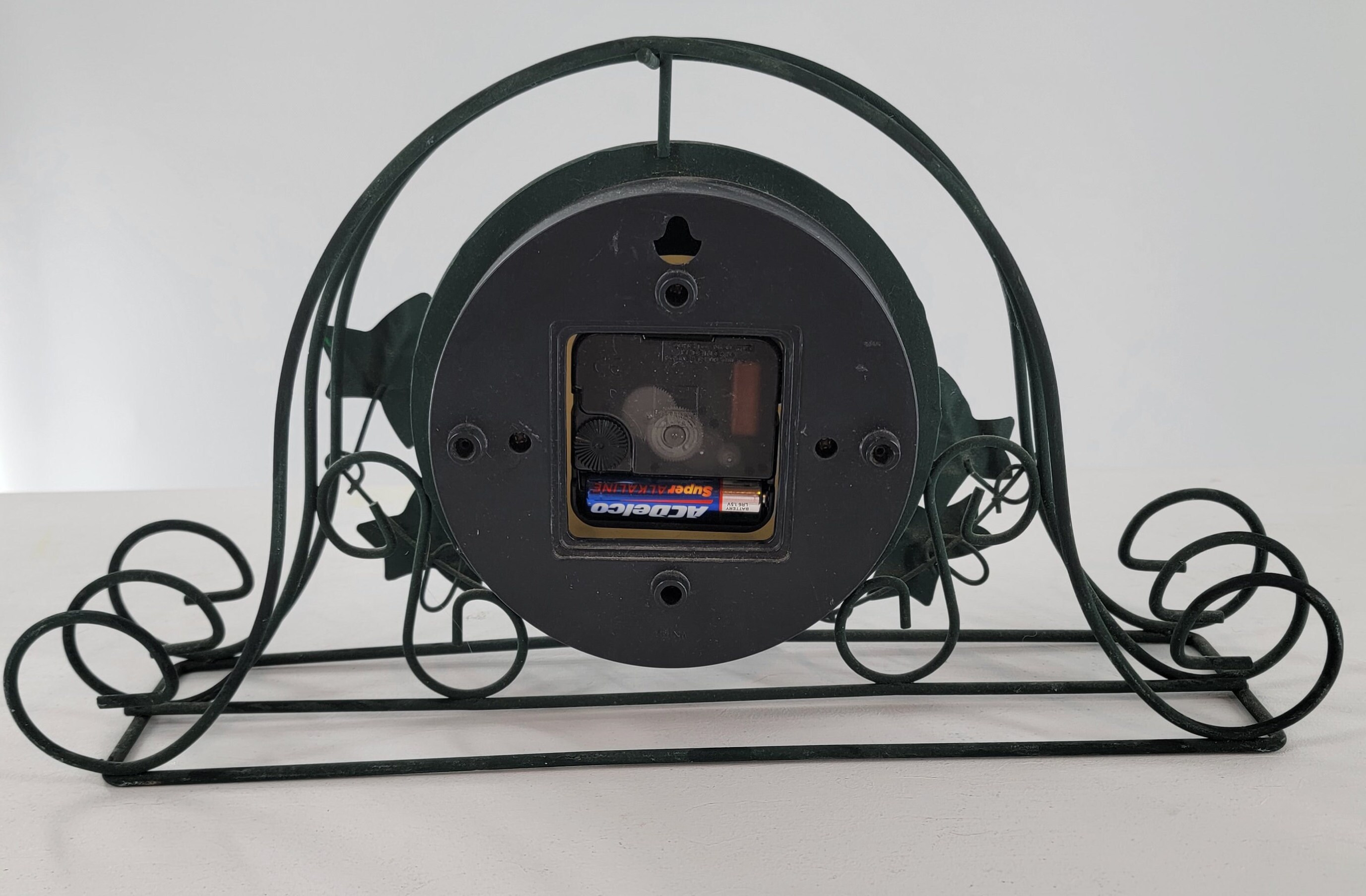 Ingraham Quartz Mantel Clock Metal Scroll Wire Frame With Green Ivy ...