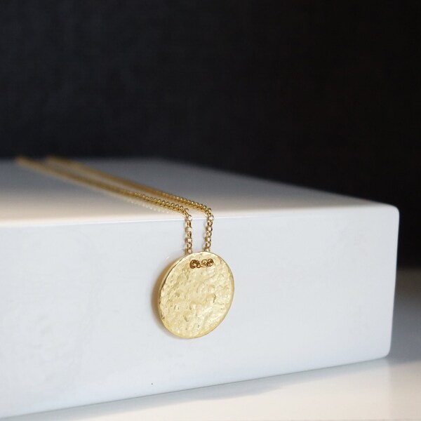 Gold Disc Necklace - Etsy