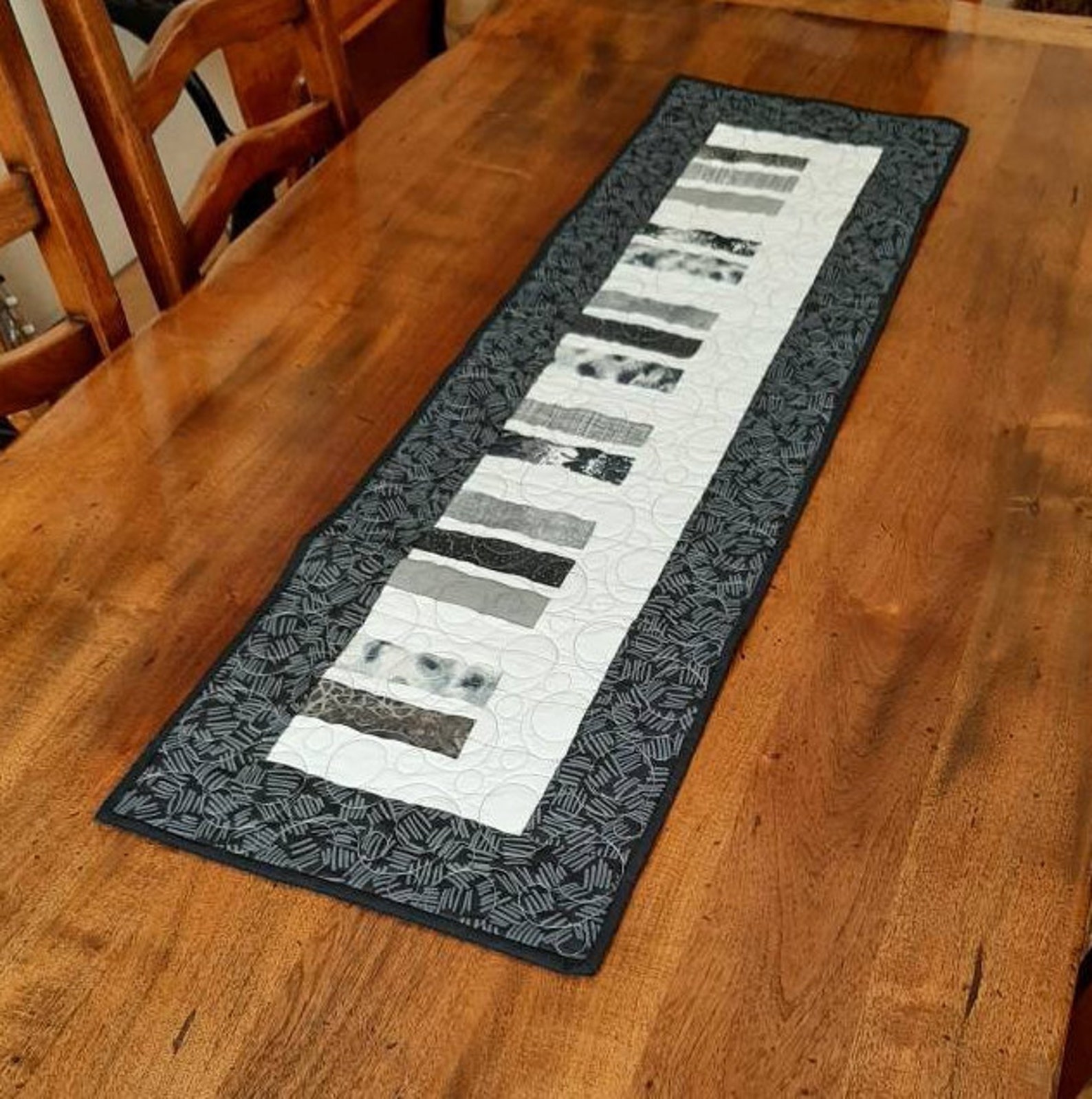 Ebony & Ivory Table Runner - Etsy