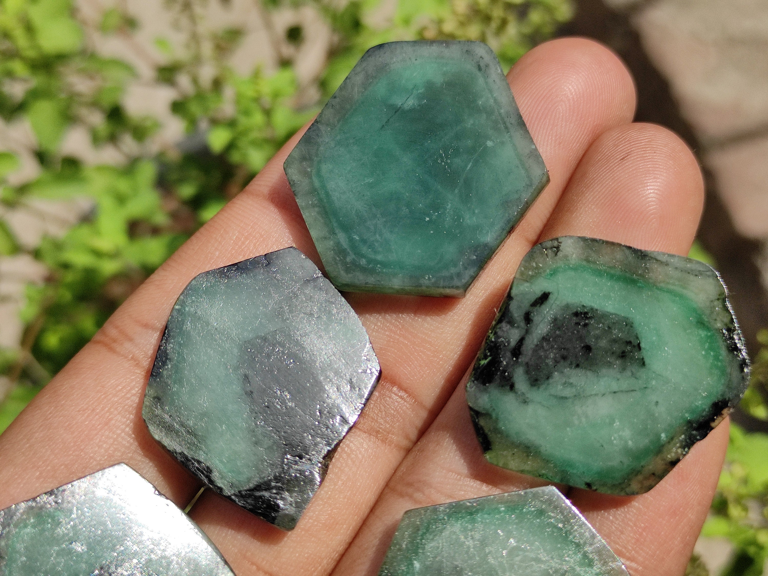 EMERALD CRYSTAL Zambian Emerald Slices Emerald Healing Crystals Emerald ...
