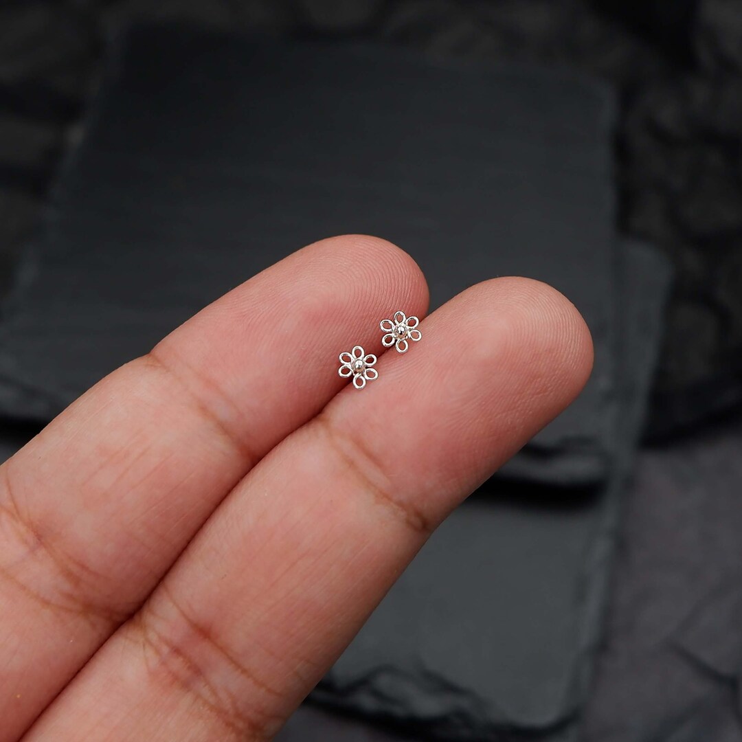 925 Sterling Silver Dainty Tiny Bohemian Boho Daisy Flower Stud ...
