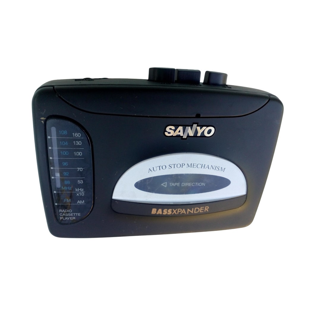 Sanyo MGR-715 Walkman Radio Cassette Player Retro Collectible Oldschool Electronics Personal ...